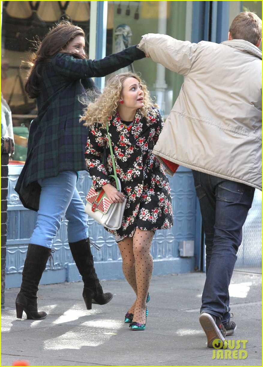 Austin Butler Goes Shirtless for 'Carrie Diaries' Premiere!: Photo ...