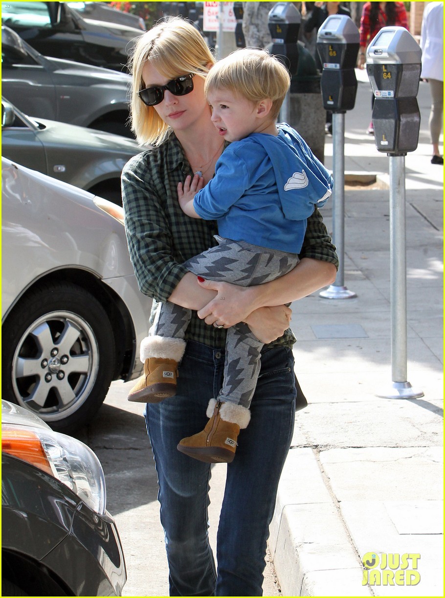 January Jones Takes Baby Boy Xander to Lunch with Friends: Photo ...