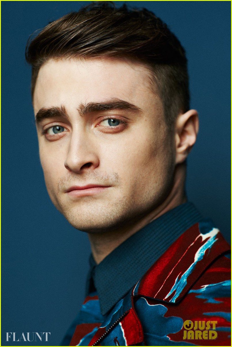 Daniel Radcliffe Covers 'Flaunt' Magazine November 2013: Photo 2971930 ...