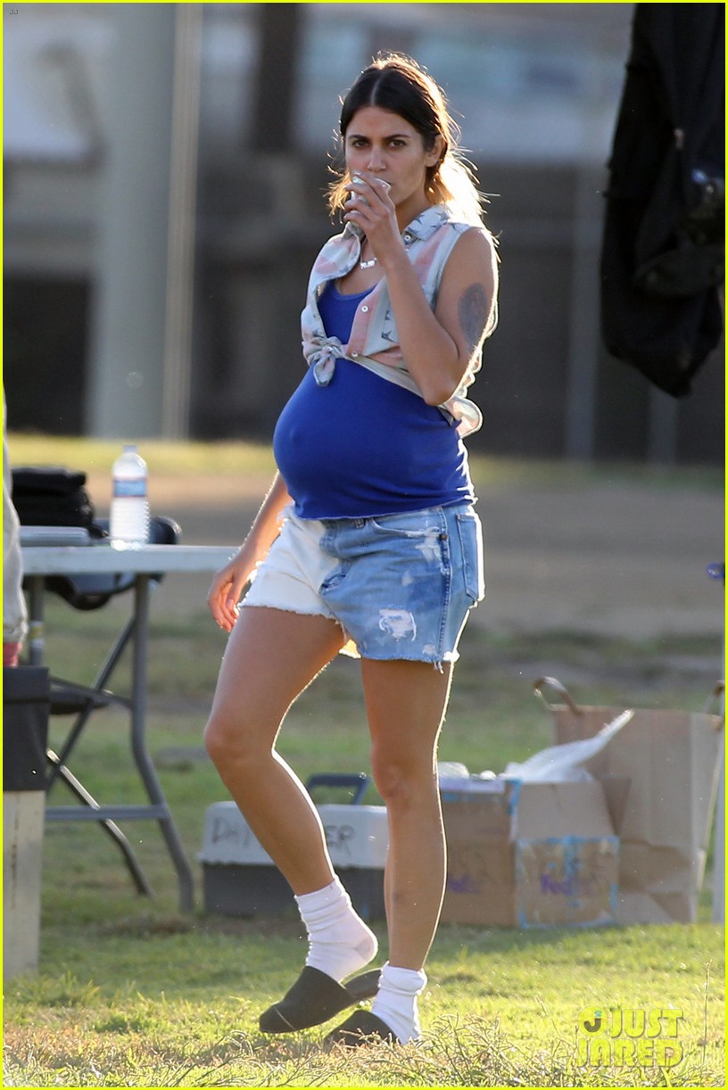 Nikki Reed: Fake Baby Bump for 'Scout' Movie!: Photo 2983138 | Nikki ...