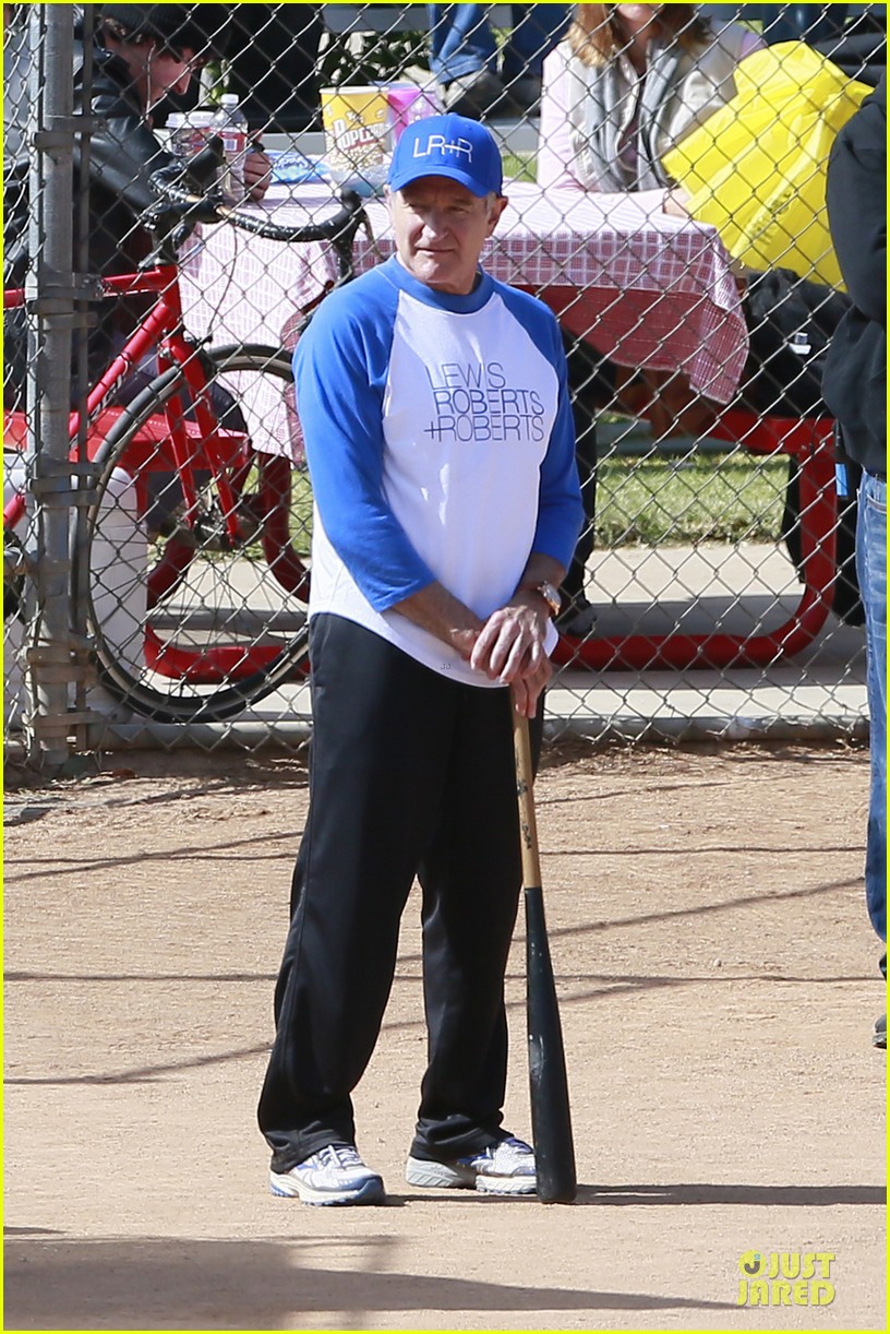 Sarah Michelle Gellar & Robin Williams: Crazy Baseball Duo!: Photo ...