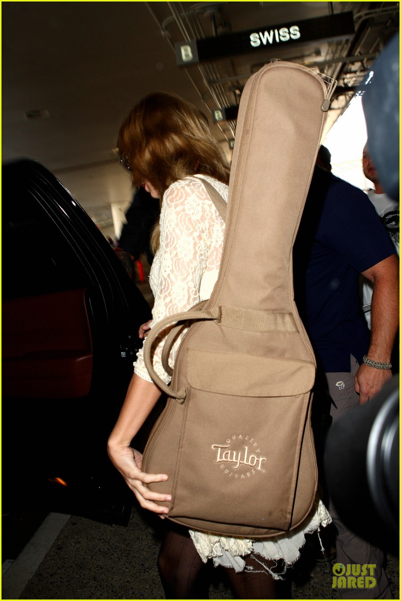 Taylor Swift Talks 'Sweeter Than Fiction' for 'One Chance' Trailer ...