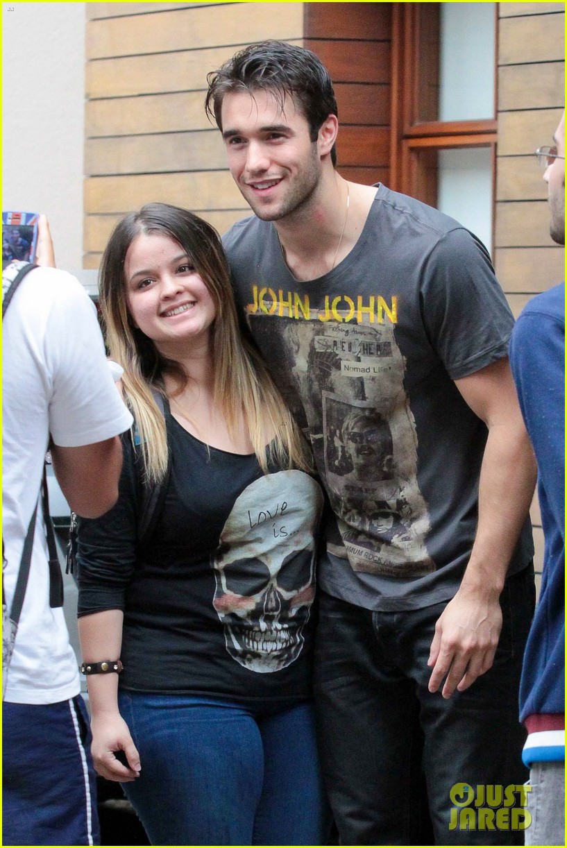 Photo: josh bowman shirtless brazil 06 | Photo 3001807 | Just Jared ...