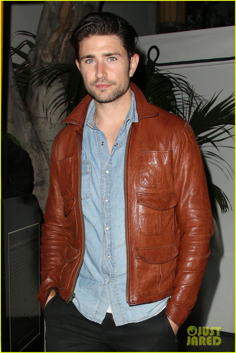 Matt Dallas Shares Link to 'Most Mind-Altering Photograph': Photo ...