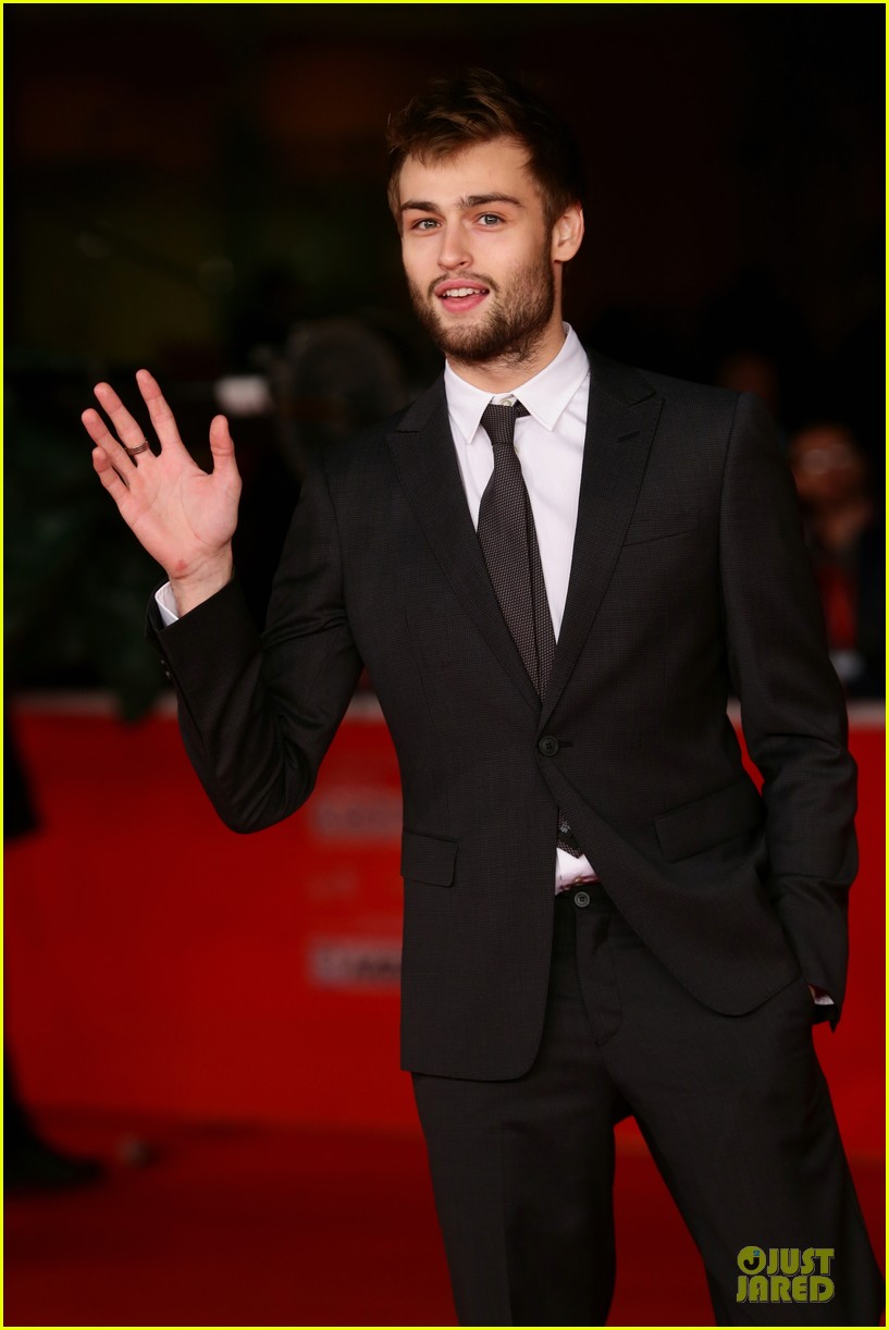 Douglas Booth & Damian Lewis: 'Romeo & Juliet' Rome Premiere!: Photo ...