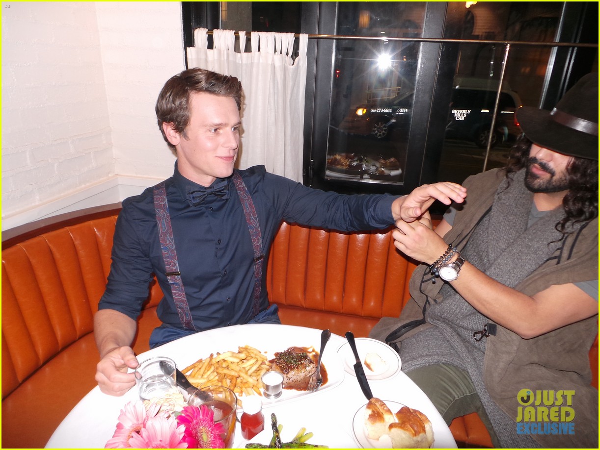 Jonathan Groff: JJ Spotlight of the Week (Behind the Scenes Pics ...