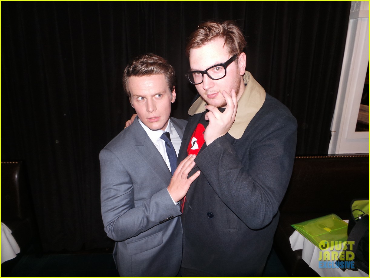 Jonathan Groff: JJ Spotlight of the Week (Behind the Scenes Pics ...