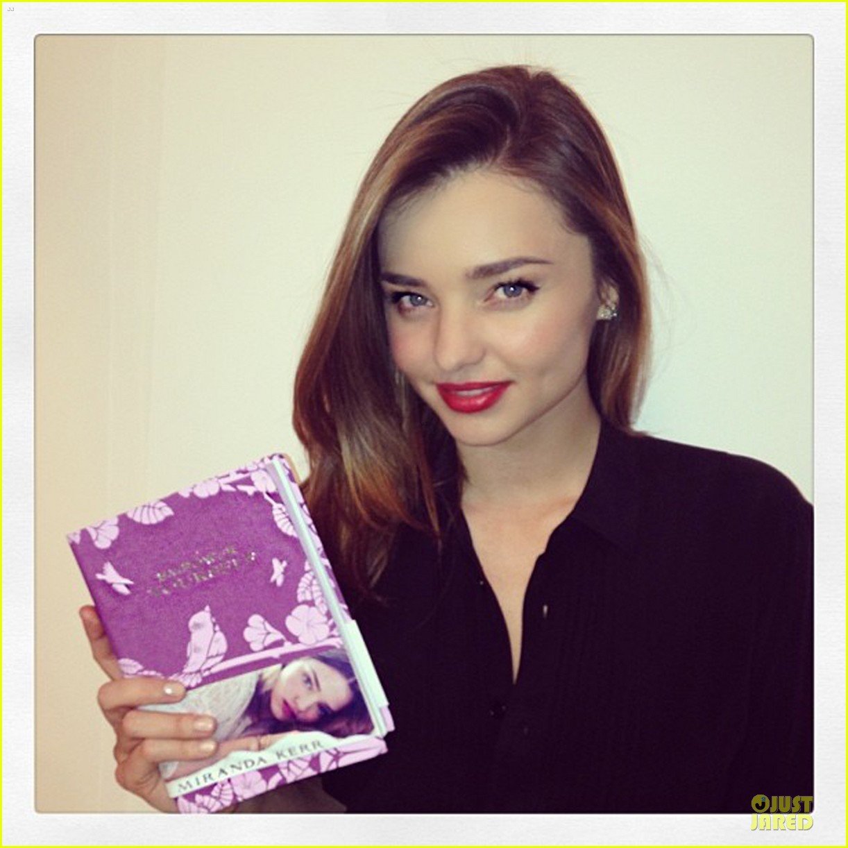 Miranda Kerr: You Can Pre-Order My Book 'Empower Yourself'!: Photo 2998605 | Miranda Kerr Photos ...