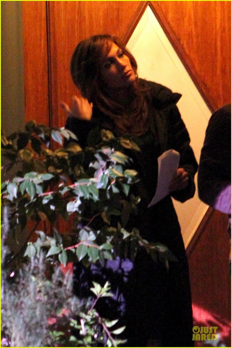 Jennifer Lopez Thanks Veterans for Bravery!: Photo 2990816 | Jennifer ...