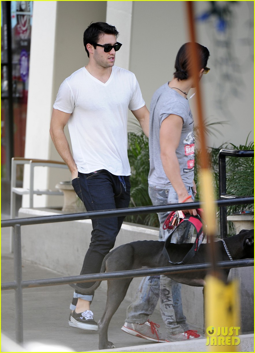 Josh Bowman: 'Revenge' Has Plans for Daniel Grayson!: Photo 3014112 ...