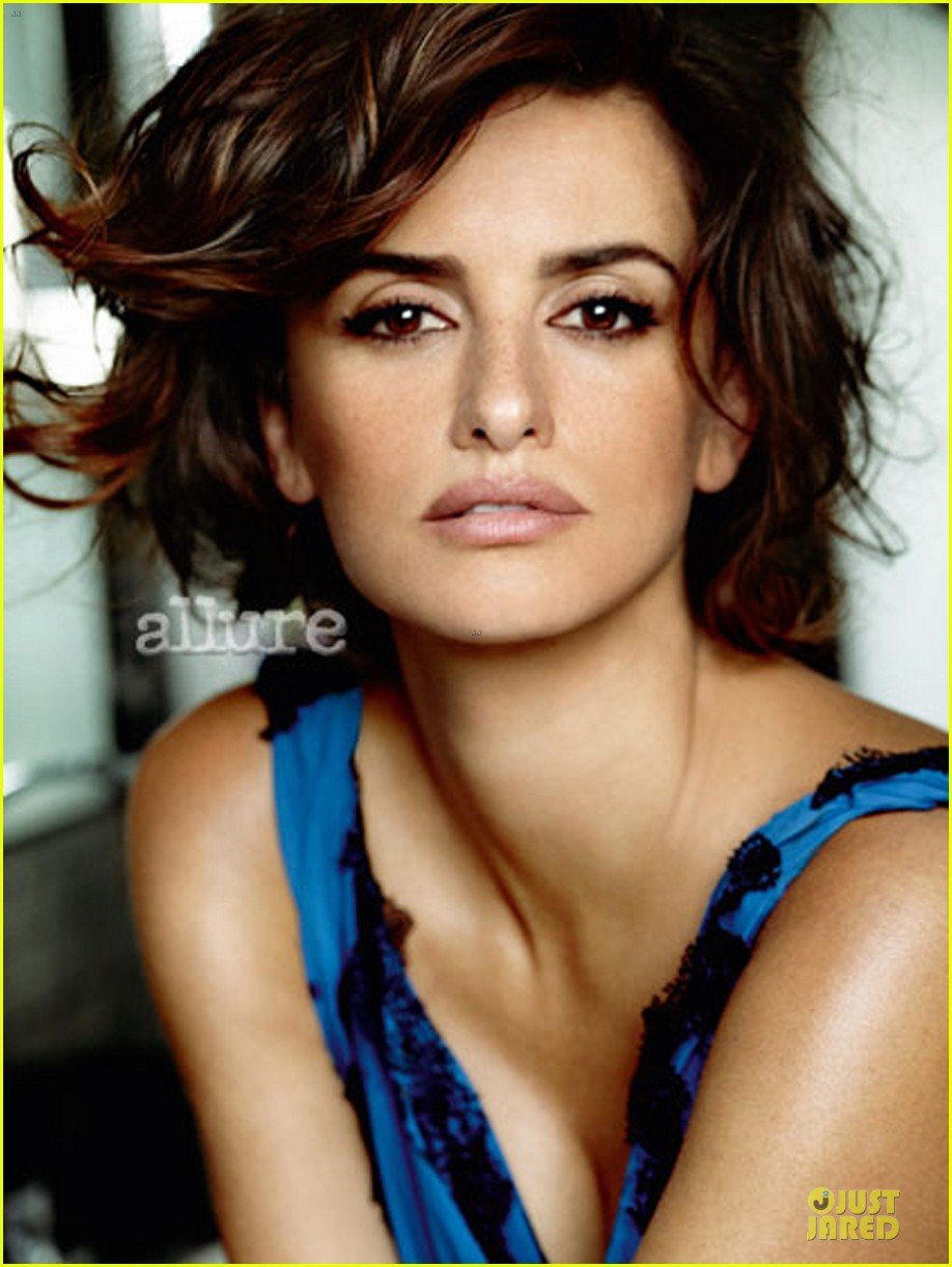 Penelope Cruz Covers 'Allure' Magazine January 2014: Photo 3013213 ...