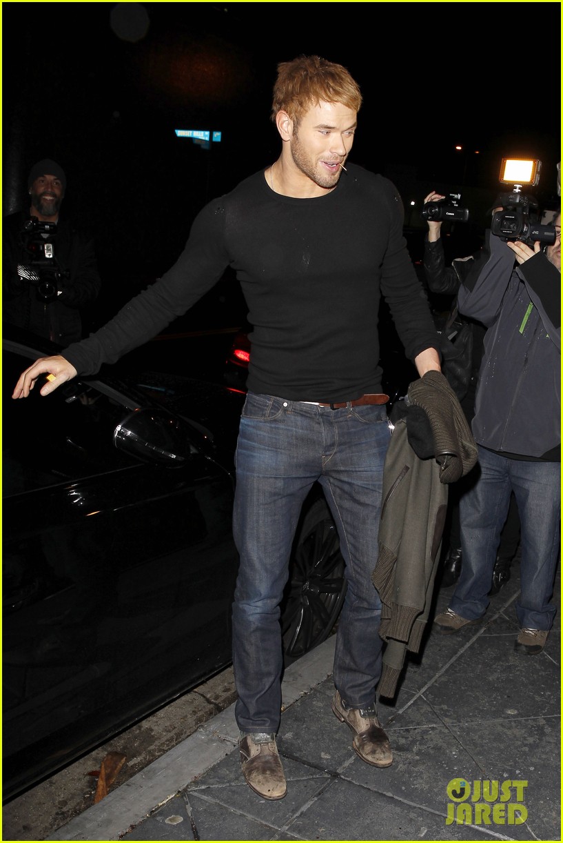 Kellan Lutz Dines with Mystery Gal After Miley Cyrus Rumors: Photo ...