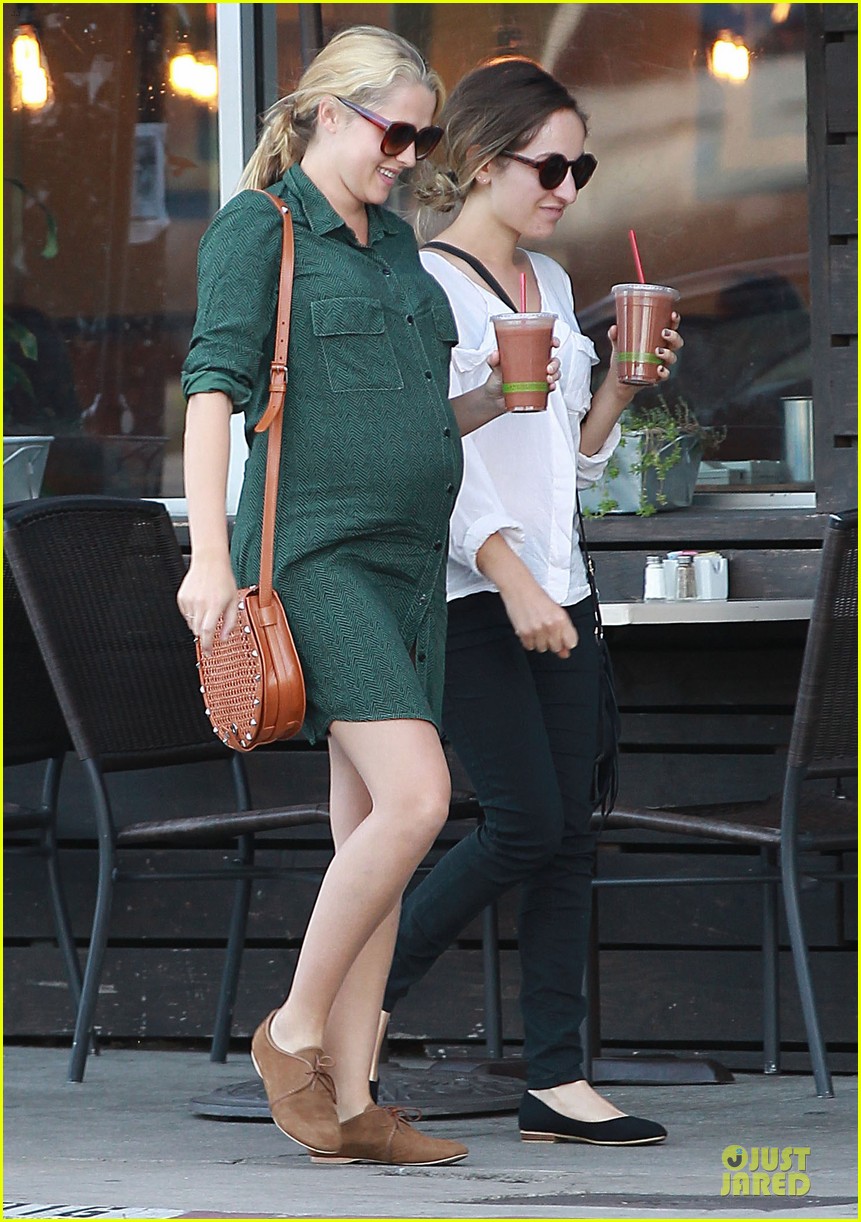 Photo: teresa palmer mark webber family lunch after christmas 03 ...