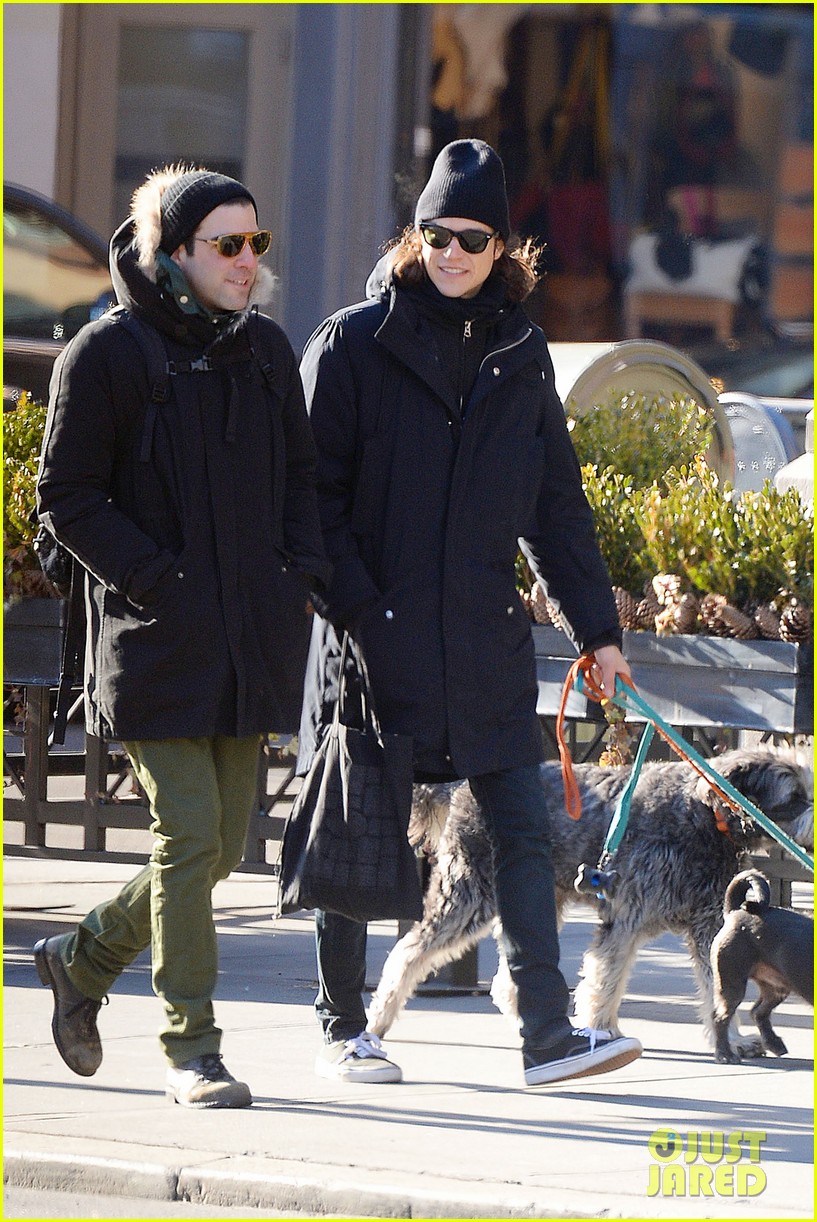 Zachary Quinto to 'Mr Porter': 'Glass Menagerie' is 'Masterful': Photo ...