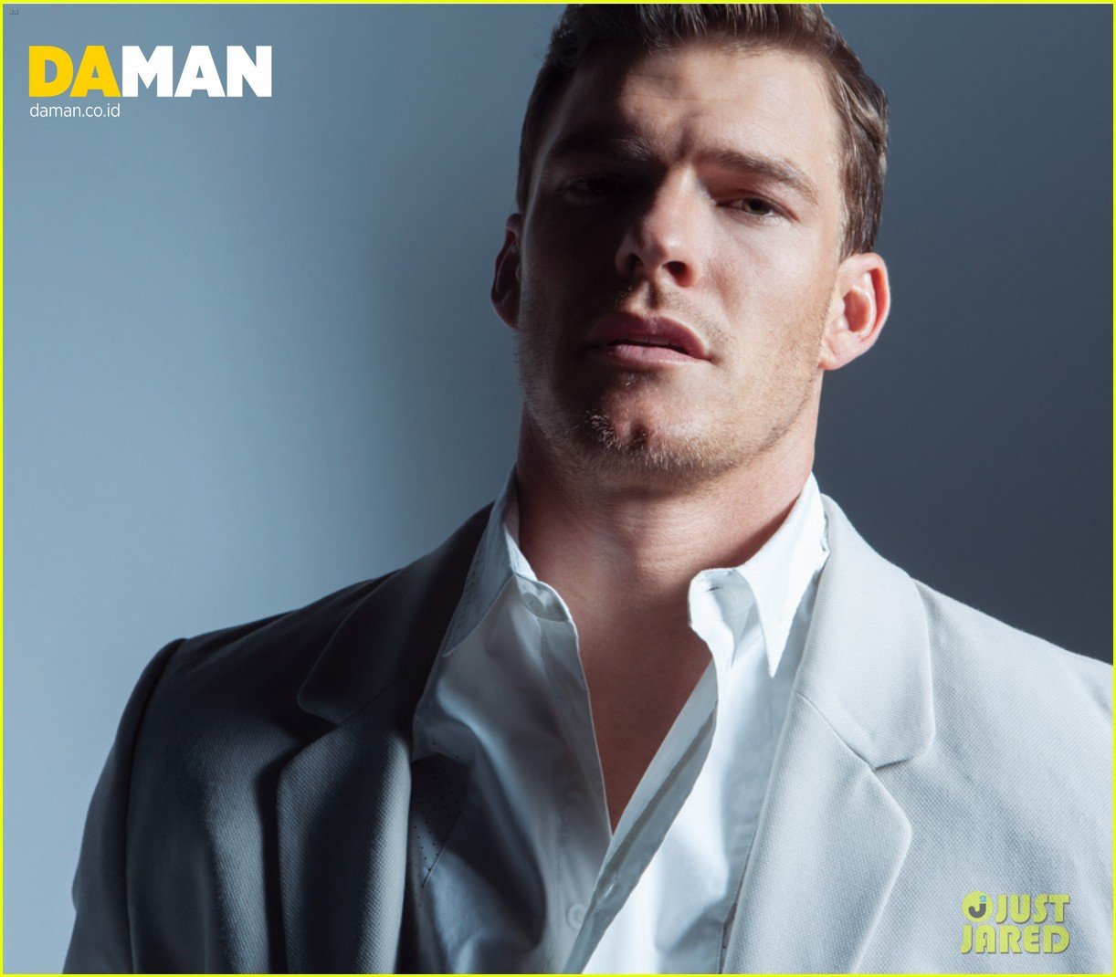 Alan Ritchson Bares Ripped Shirtless Body for 'Da Man' Mag!: Photo ...