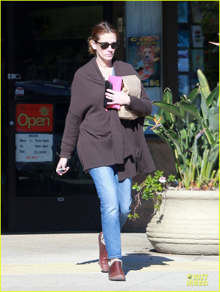 Julia Roberts Talks Favorite Holiday Dish to Cook!: Photo 3016761 ...