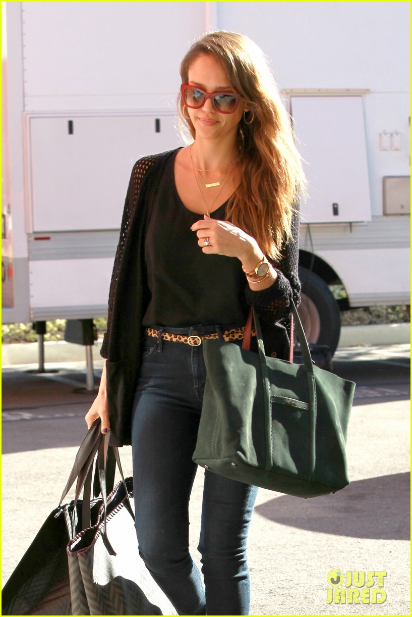 Jessica Alba: 'A.C.O.D.' On Blu-Ray & DVD Now!: Photo 3033705 | Jessica ...