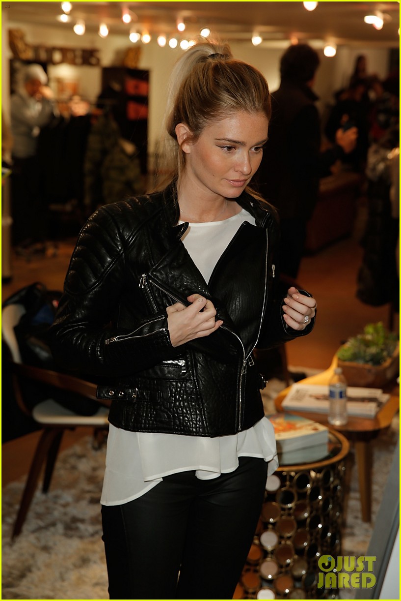 Elle Fanning & Aaron Paul Meet Up at Variety's Sundance Studio: Photo ...