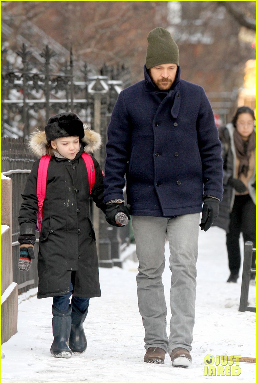 Maggie Gyllenhaal: New York Weather is Bringing Me Down!: Photo 3044924 ...
