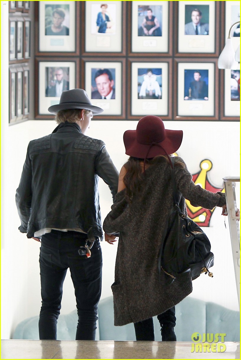 Vanessa Hudgens & Austin Butler Hang Before 'Leno' Taping!: Photo ...