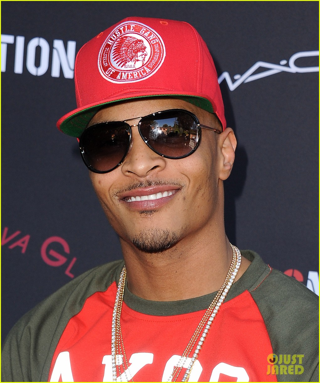 Rita Ora & Calvin Harris: Red Carpet Couple Debut!: Photo 3040377 ...