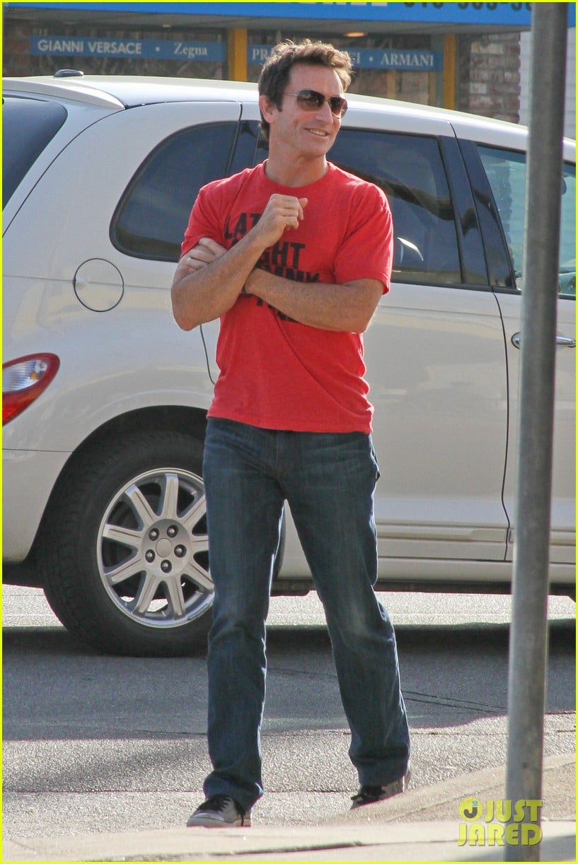 Survivor's Jeff Probst Shows Off Ripped Shirtless Body at 52!: Photo ...