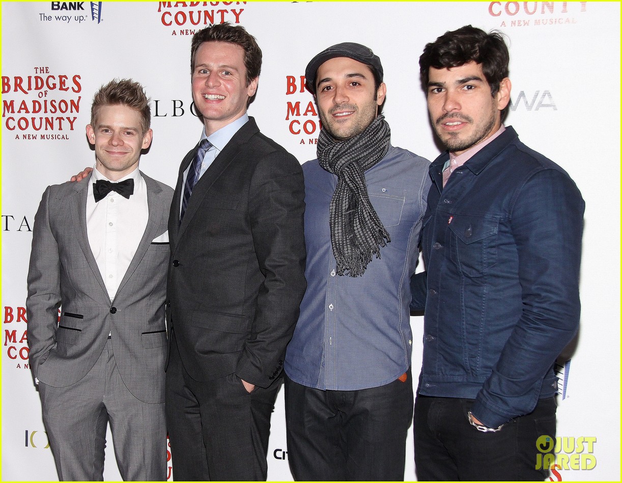 Jonathan Groff & Sutton Foster Celebrate 'Bridges of Madison County ...