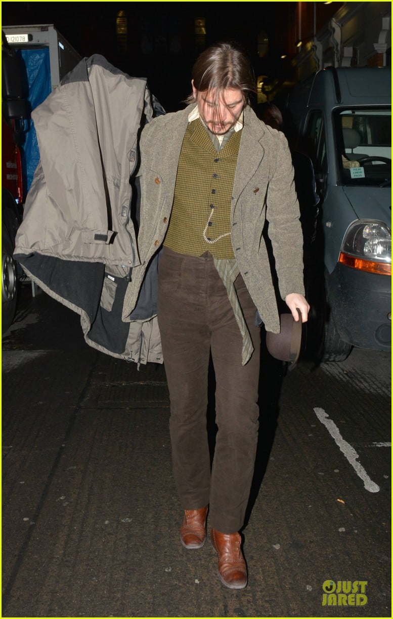 Josh Hartnett Arrives in Full Costume on 'Penny Dreadful' Set!: Photo 3051579 | Josh Hartnett ...