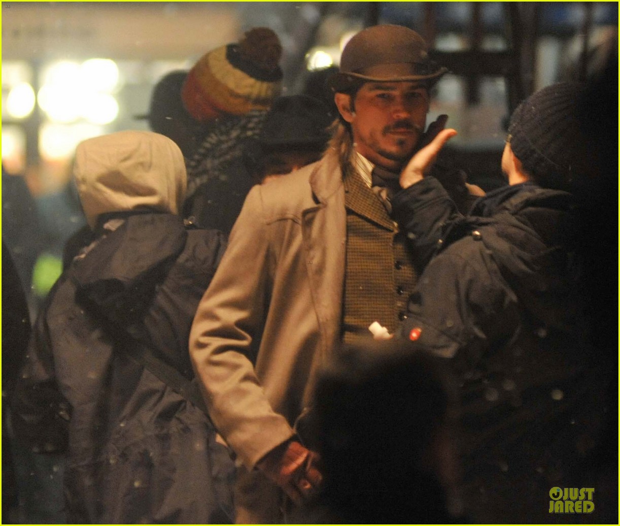 Josh Hartnett Arrives in Full Costume on 'Penny Dreadful' Set!: Photo 3051585 | Josh Hartnett ...