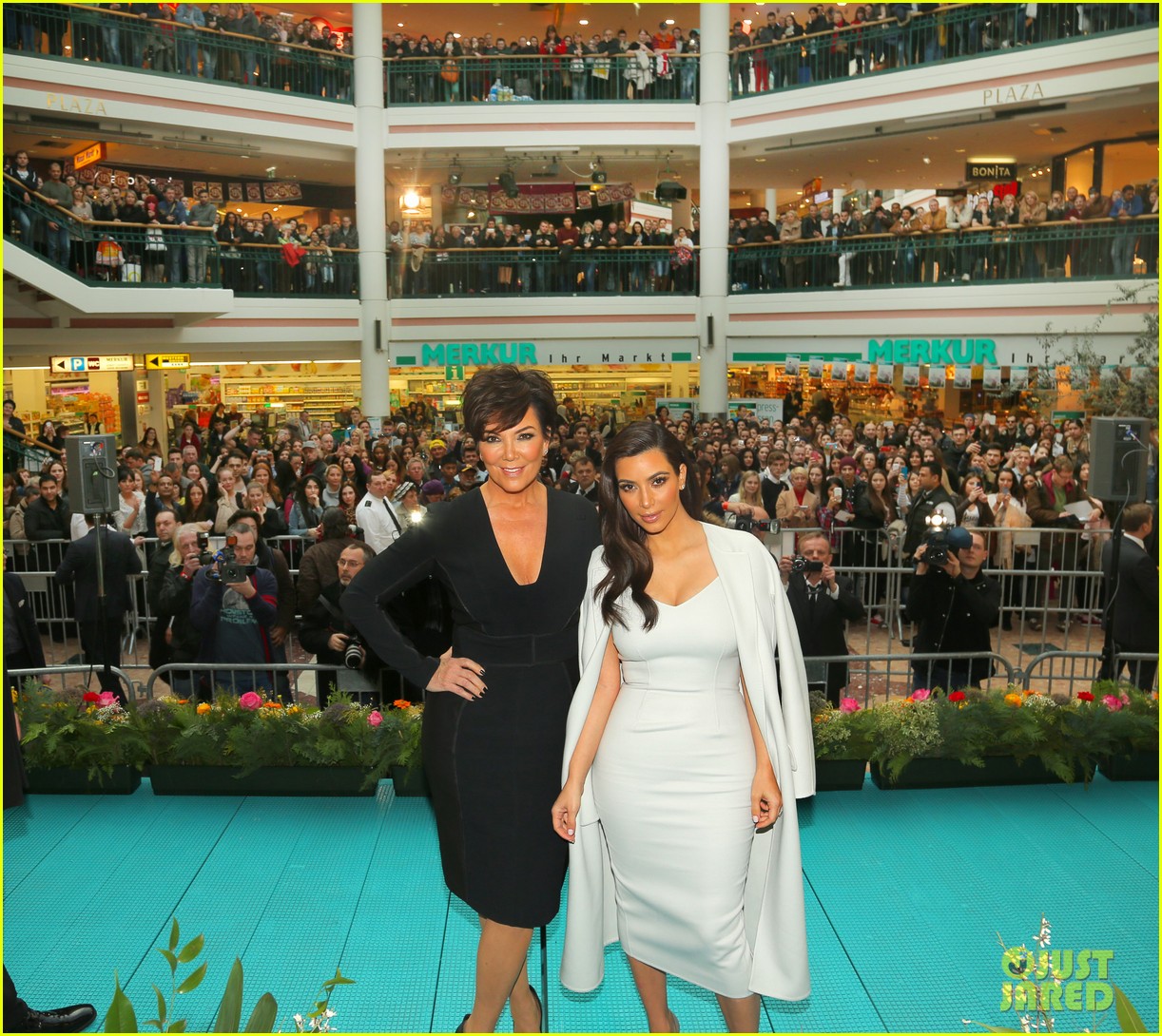 Kim Kardashian Glams Up for Mall Appearance Ahead of Vienna Ball: Photo ...