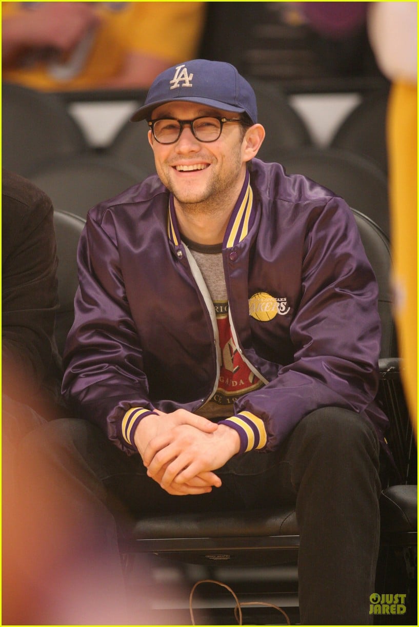 Joseph Gordon-Levitt Reteaming with Seth Rogen for Christmas Comedy ...