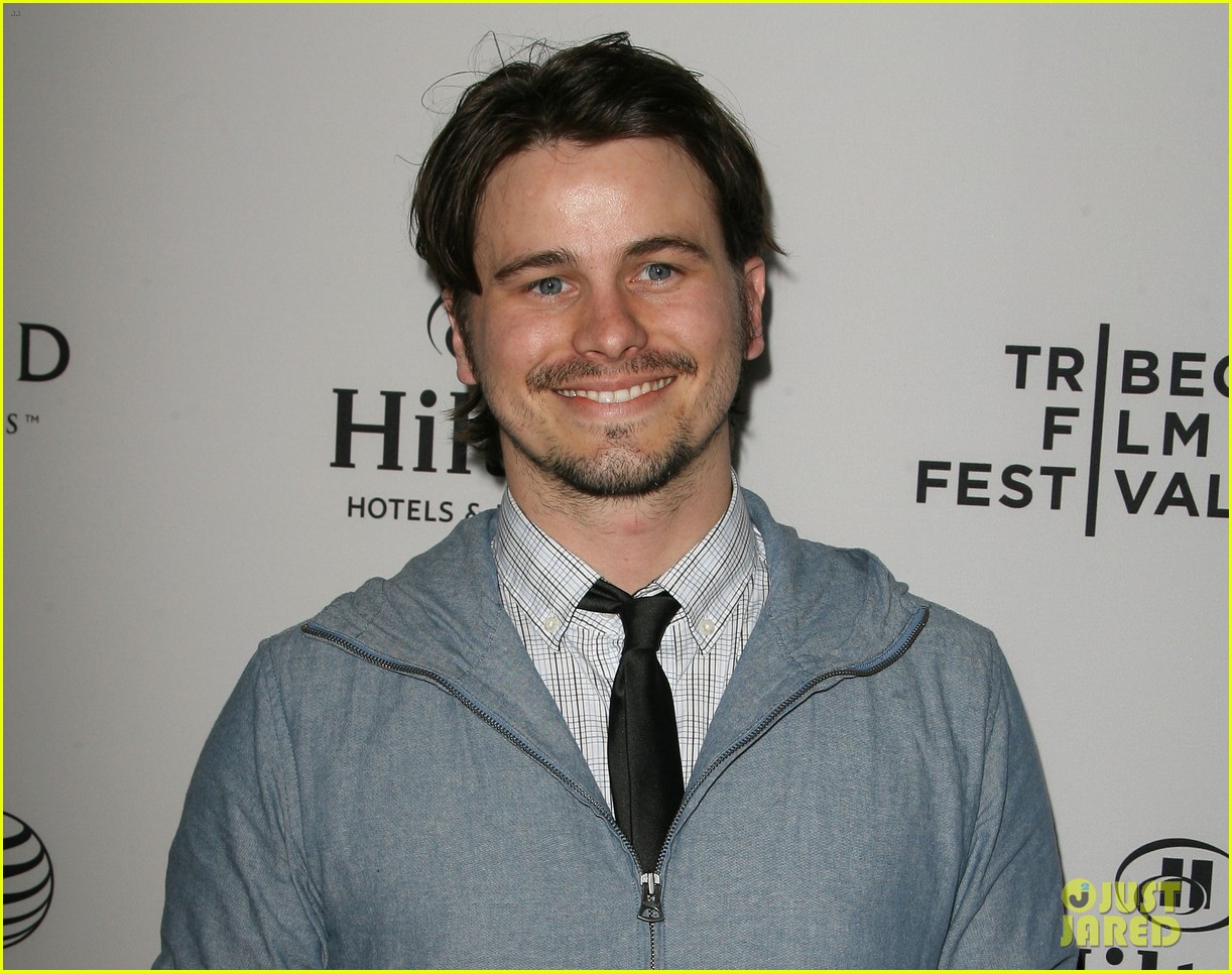 Courteney Cox & Boyfriend Johnny McDaid Hit the Red Carpet for Tribeca ...