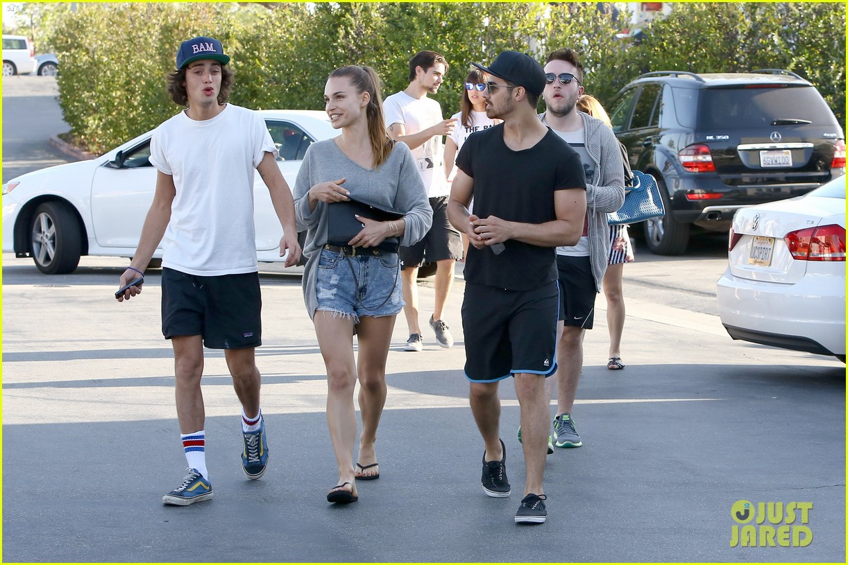 Joe Jonas Set to Attend Seattle We Day with Cody Simpson!: Photo ...