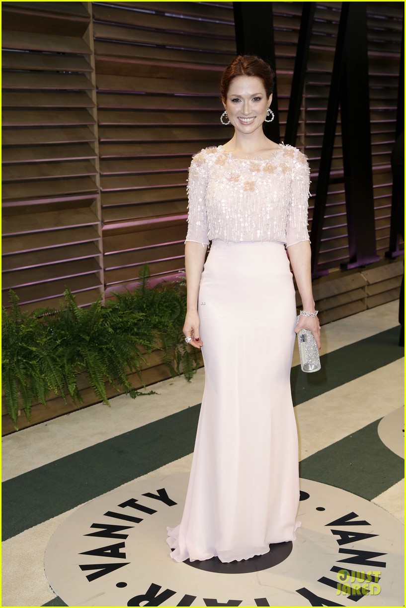 Ellie Kemper & BJ Novak Bring Back 'The Office' at Vanity Fair Oscars ...