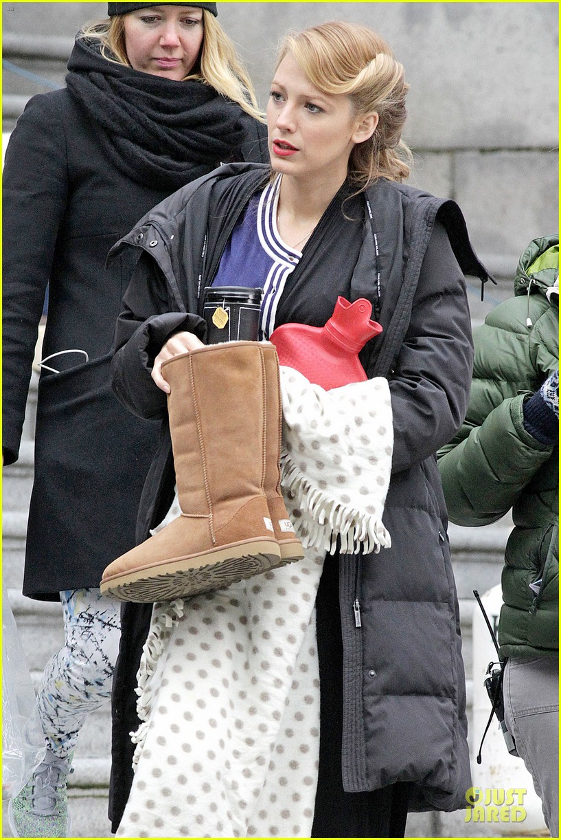 Blake Lively Gets Serious Reading Done For 'Age of Adaline'!: Photo ...