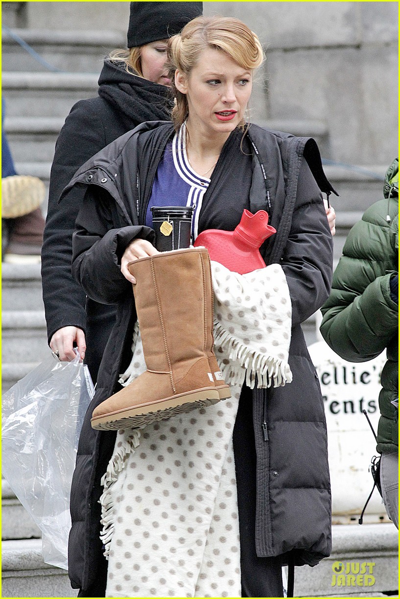 Blake Lively Gets Serious Reading Done For 'Age of Adaline'!: Photo ...