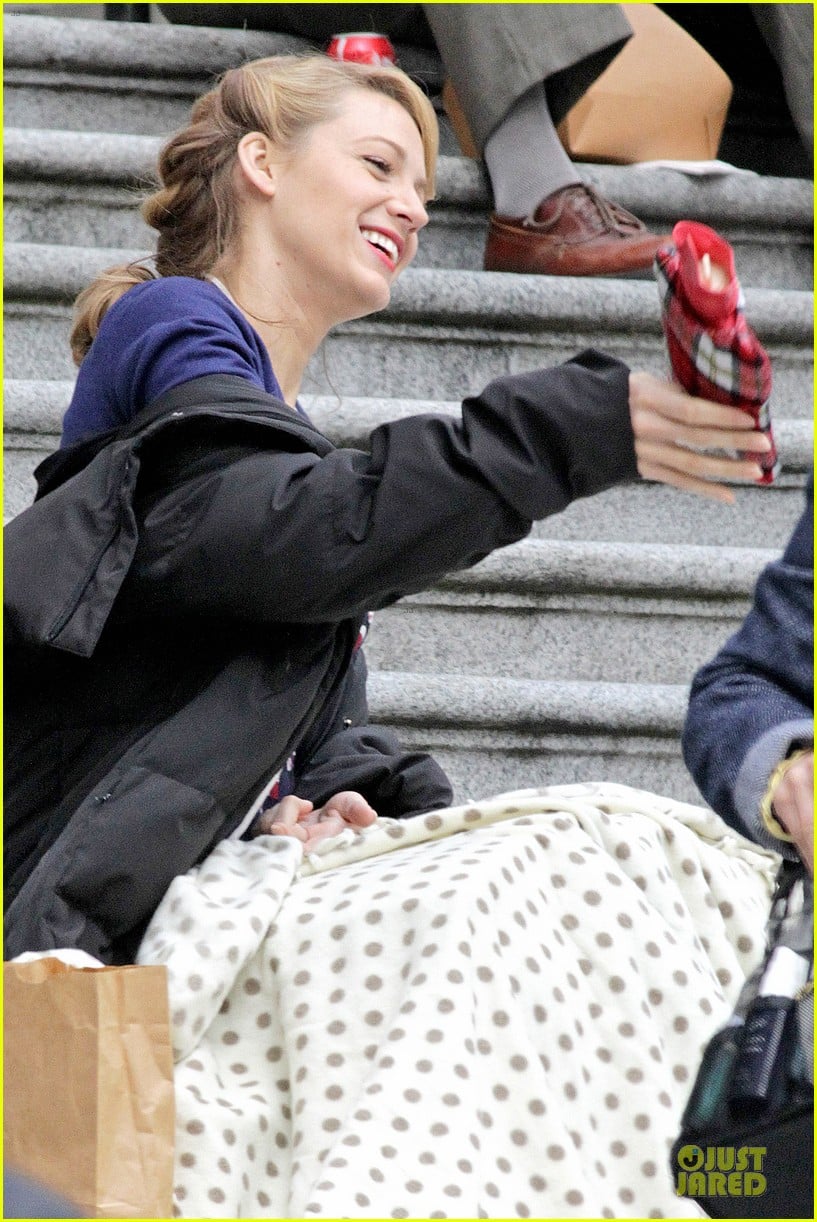 Blake Lively Gets Serious Reading Done For 'Age of Adaline'!: Photo ...