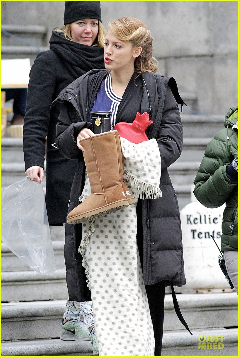 Blake Lively Gets Serious Reading Done For 'Age of Adaline'!: Photo ...