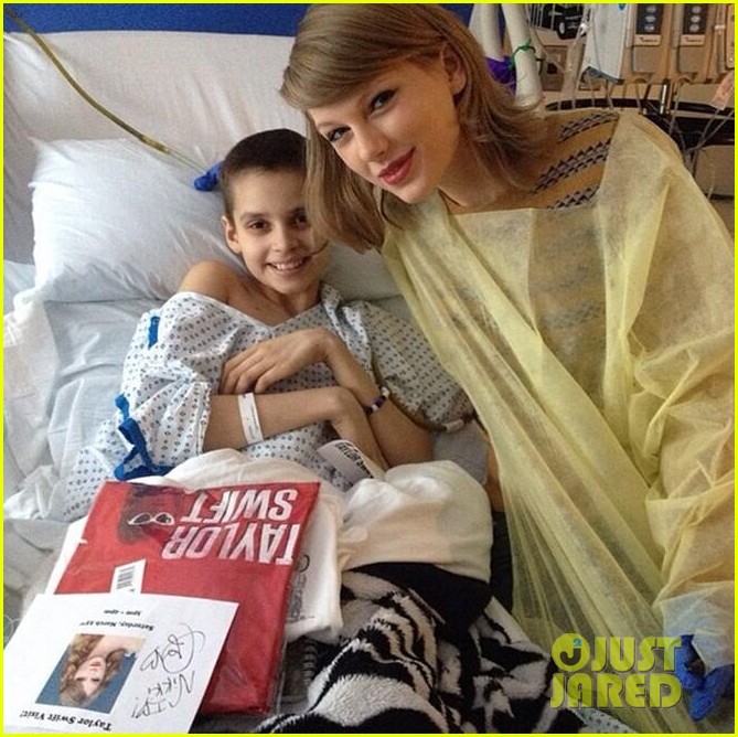 Taylor Swift Goes Above & Beyond for Children's Hospital Visit: Photo ...