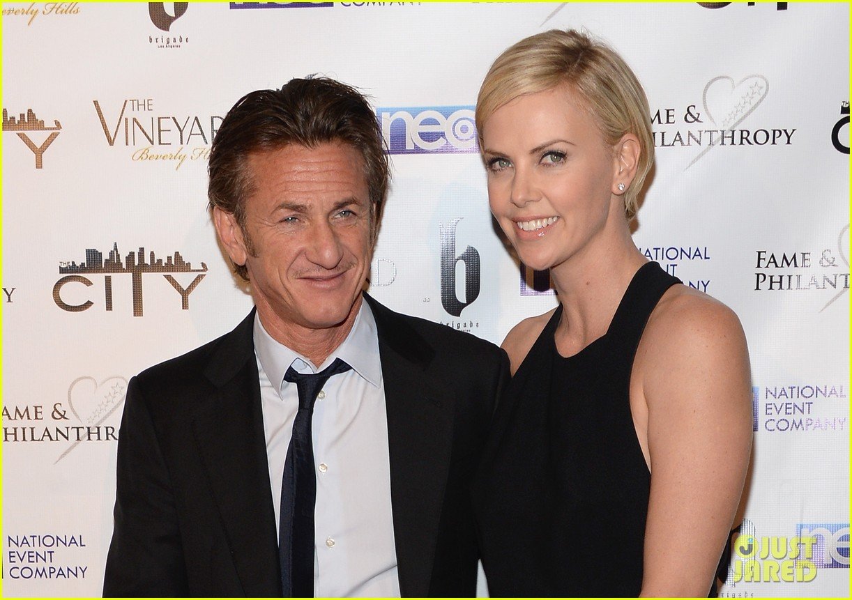Charlize Theron & Sean Penn Walk First Red Carpet Together at Oscars ...