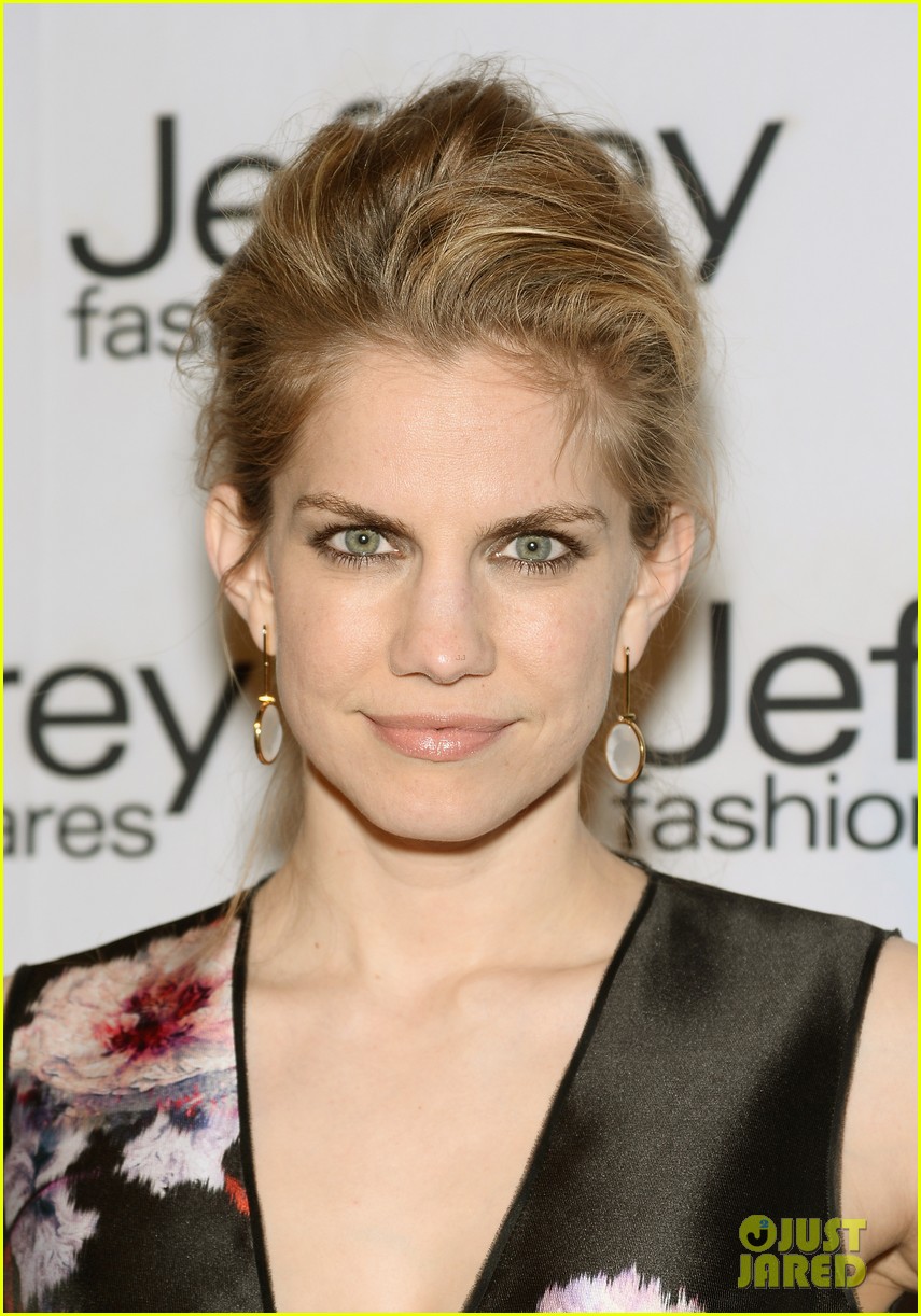 Nina Agdal Works the Camera for Jeffrey Fashion Cares Charity Show ...