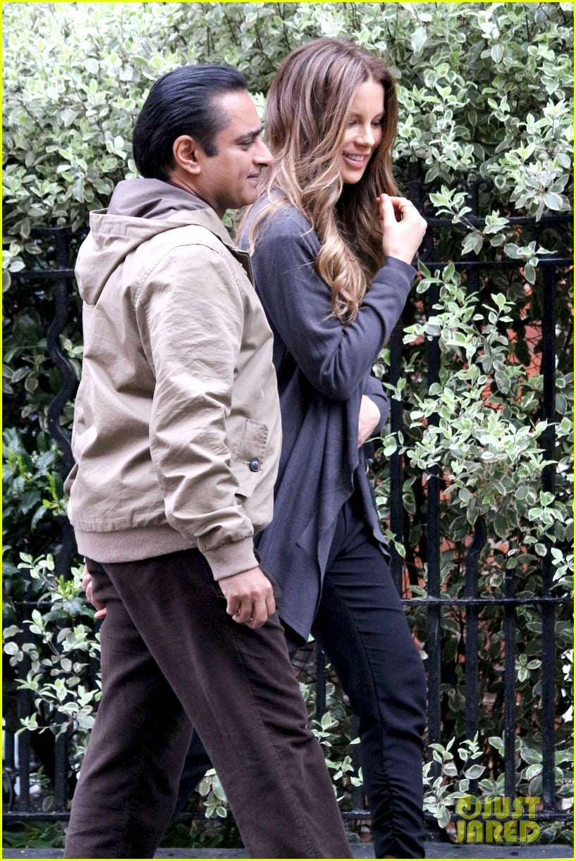 Kate Beckinsale Gets the Giggles for 'Absolutely Anything'!: Photo ...