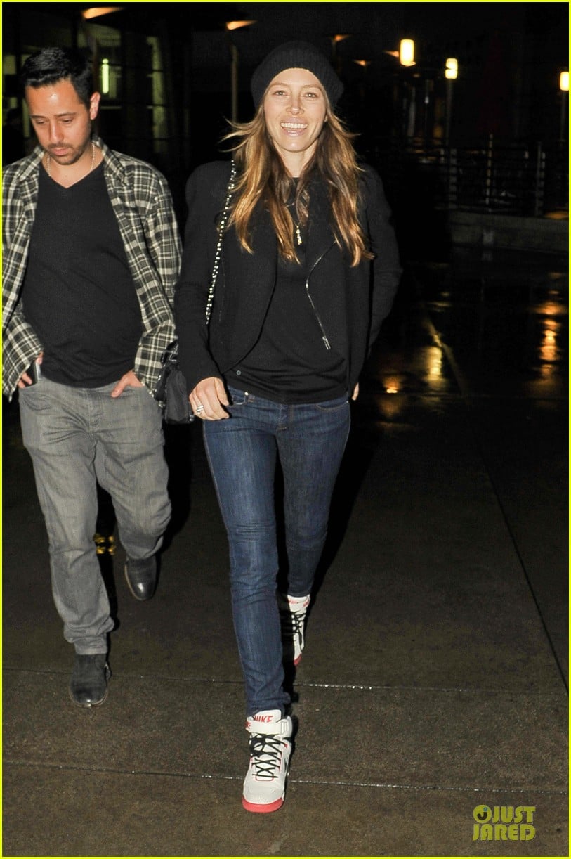 Jessica Biel's Big Smile Shows Her Excitement for Friday Movie Nights ...