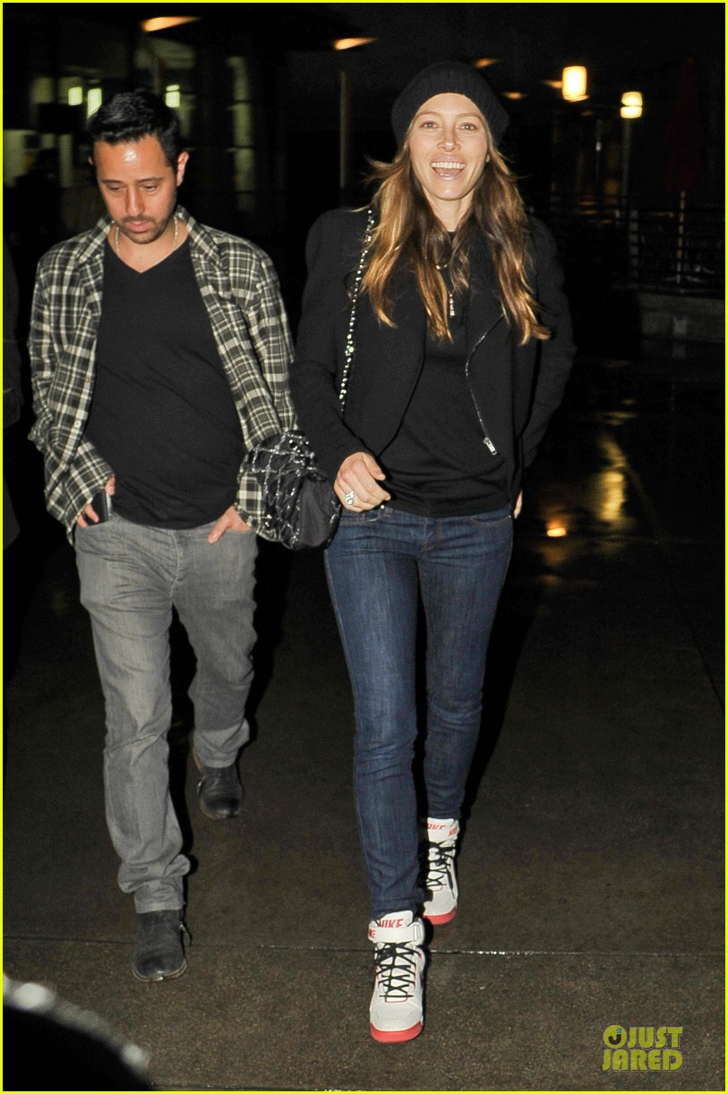 Jessica Biel's Big Smile Shows Her Excitement for Friday Movie Nights ...