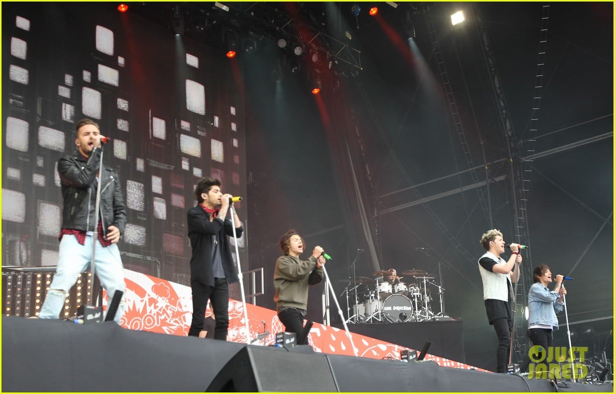 One Direction: Radio 1's Big Weekend Concert Pics!: Photo 3121266 ...