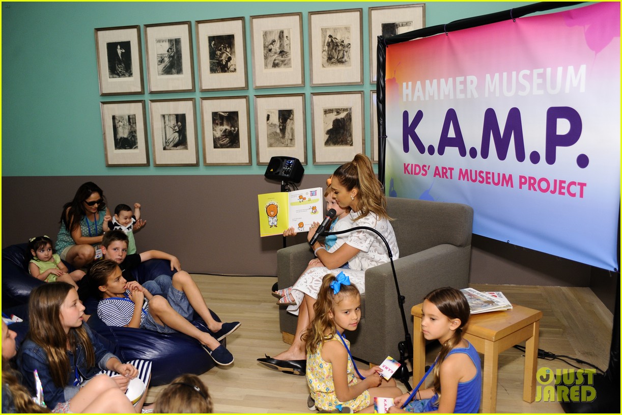 Jessica Alba Makes It a Family Affair at the Hammer Museum!: Photo ...