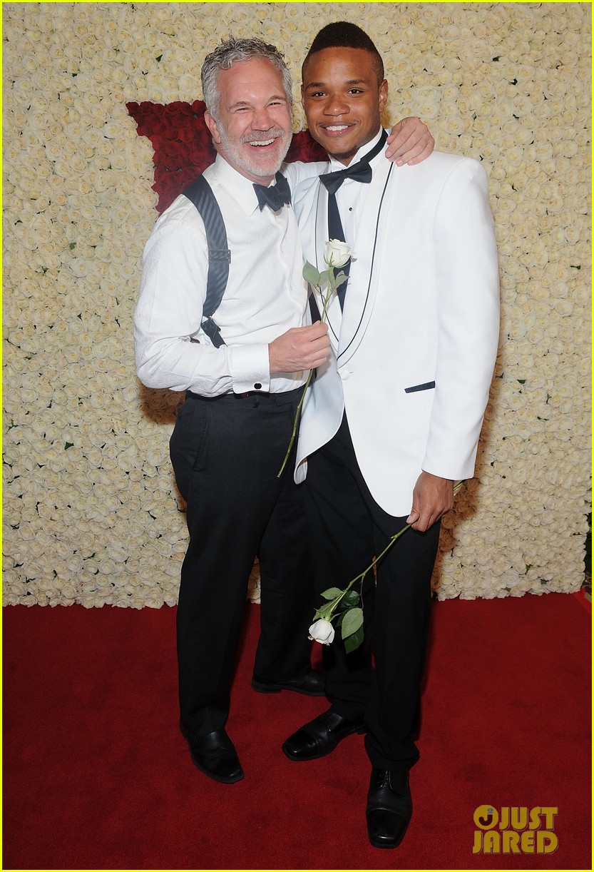 UMass Basketball Player Derrick Gordon Dating CSI Actor Gerald ...