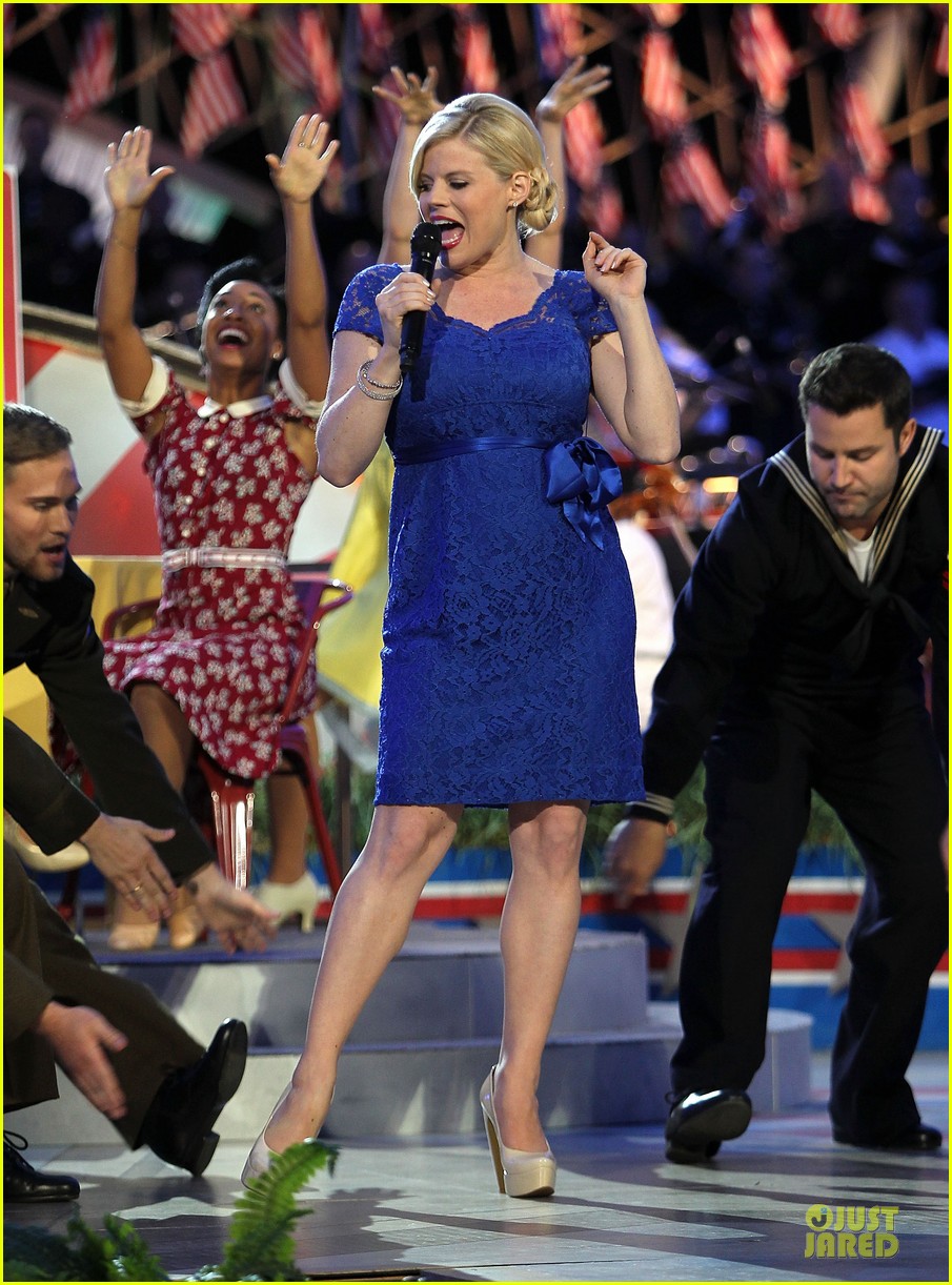 Megan Hilty Is Feeling Blue at Memorial Day Concert Rehearsals!: Photo ...
