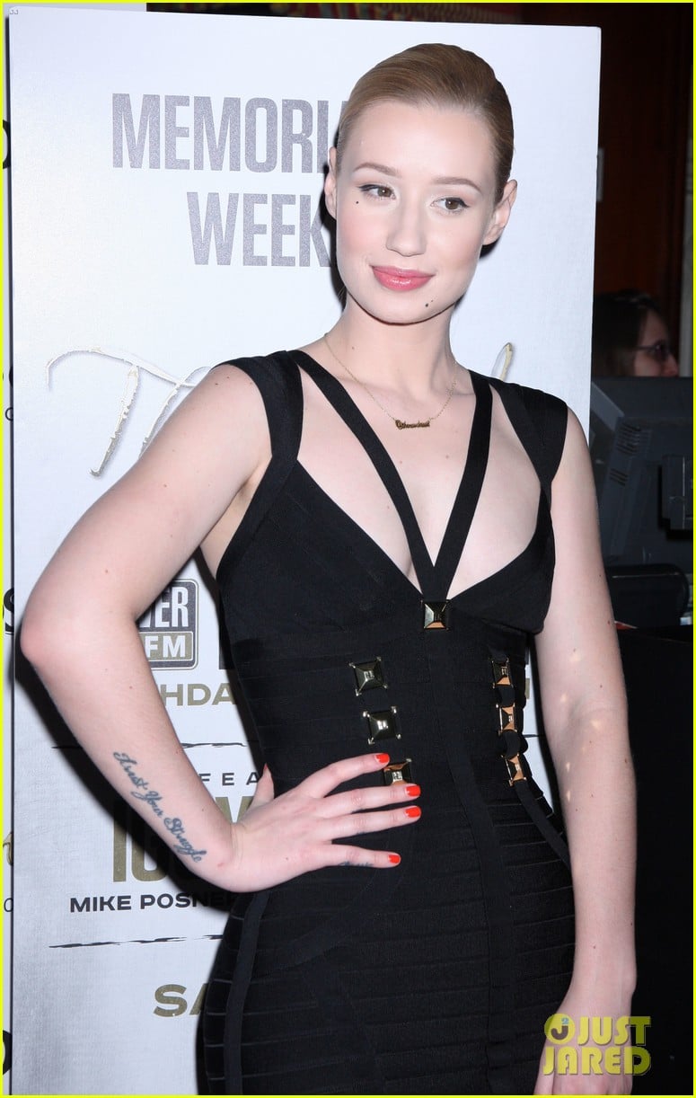 Iggy Azalea Pops in Neon at Las Vegas Birthday Celebration!: Photo ...