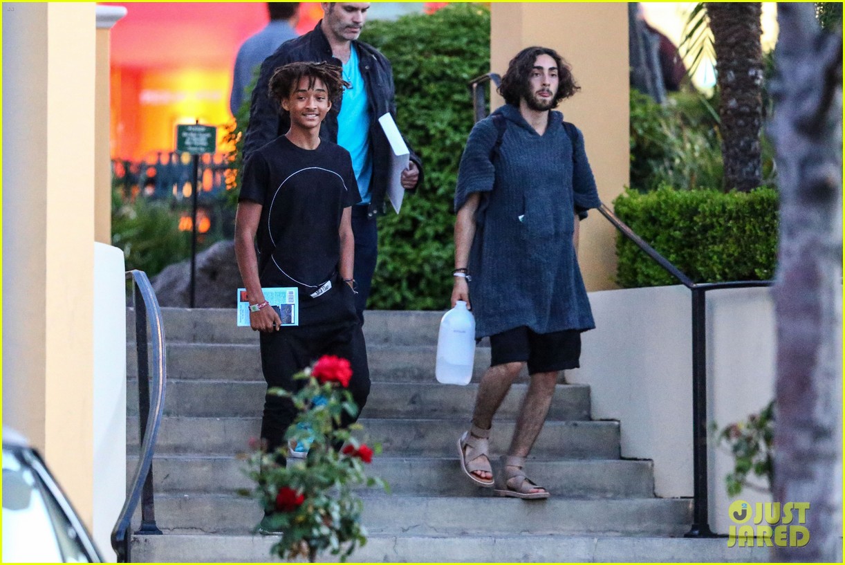 Jaden Smith's Dad Will Smith Helps Fan Announce Her Pregnancy - See the ...